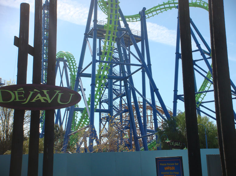 Mimaroba korsan taksi - Six Flags Magic Mountain Terminator ...