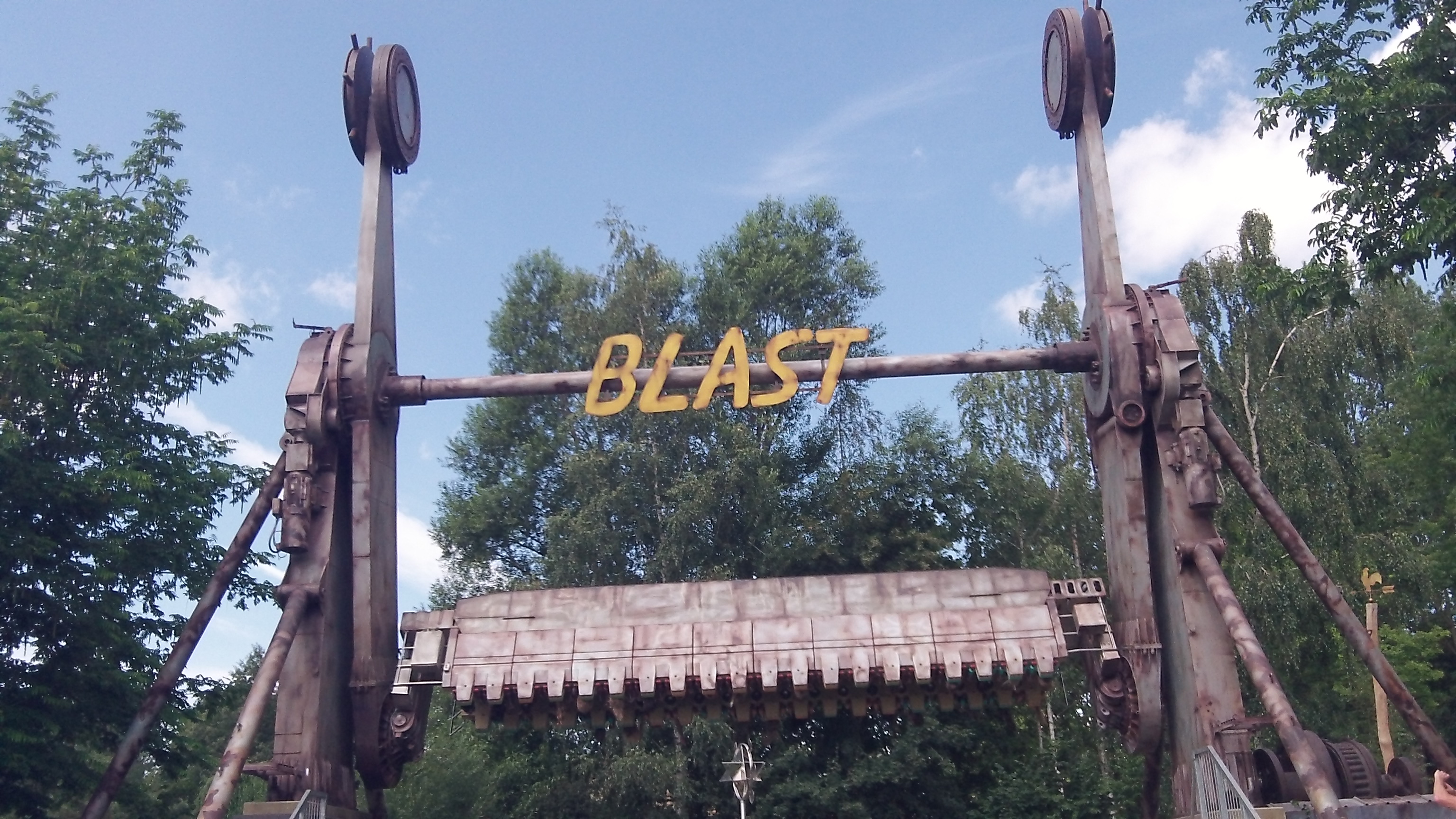 Walibi Holland - Blast